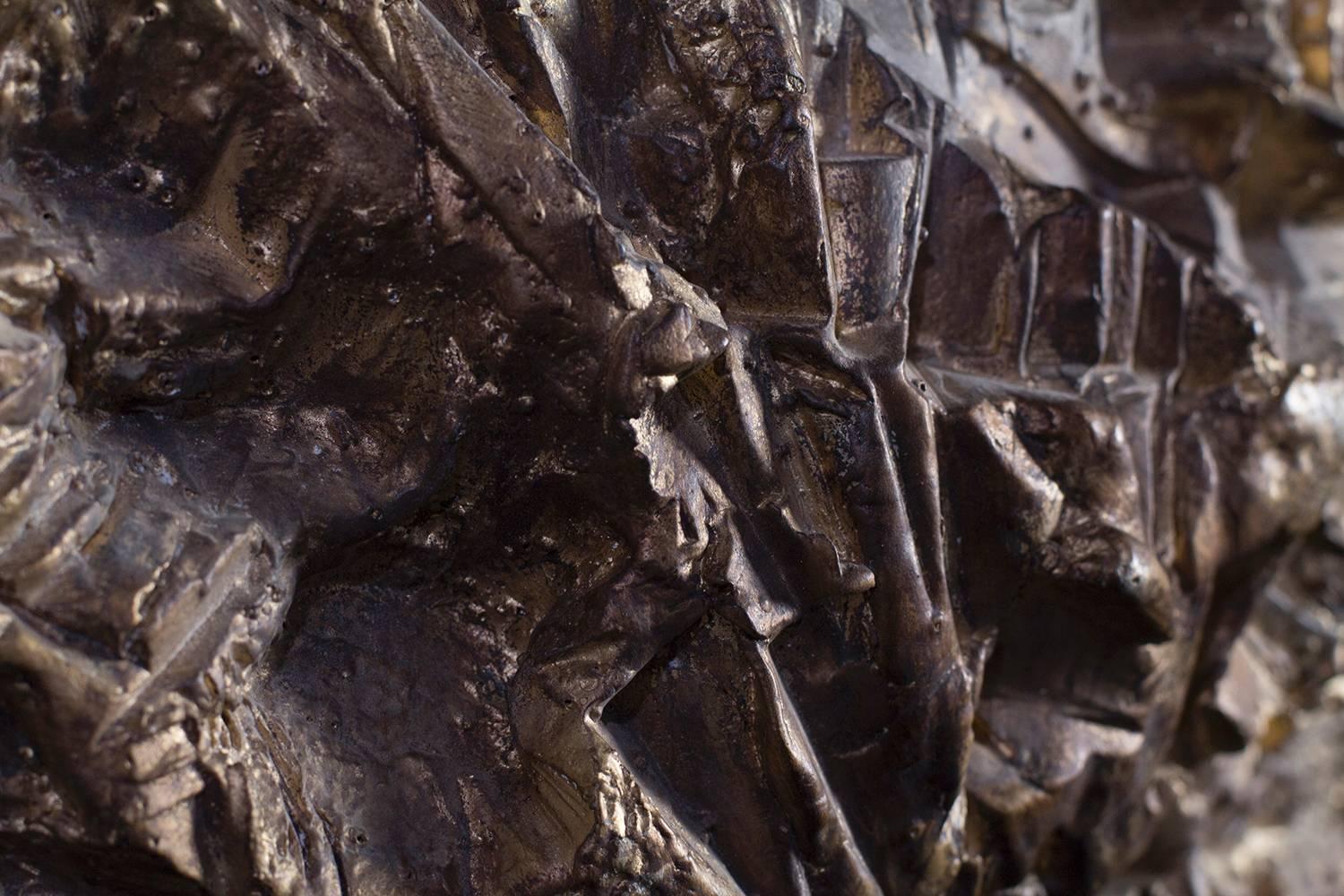 1980's Marcello Fantoni Medallion Sculpture with Gilded Effect at 1stDibs