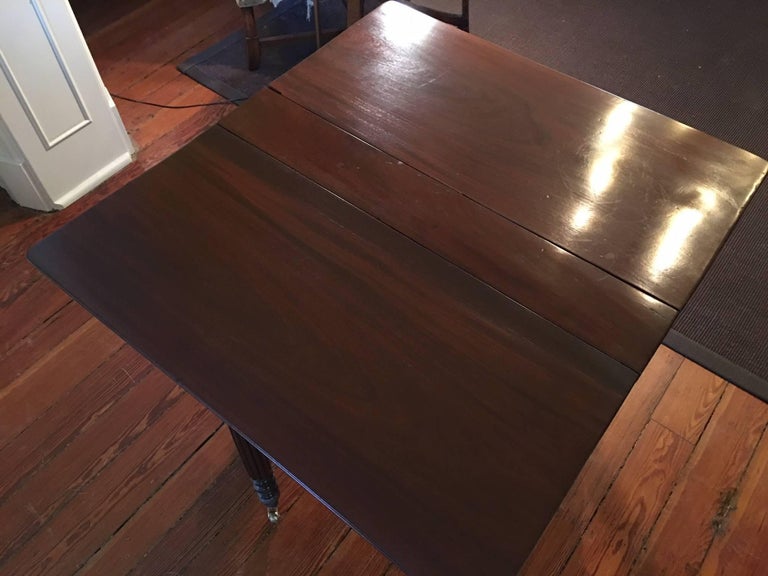 American Sheraton Drop Leaf Table with Reeded Legs, 19th Century at 1stDibs