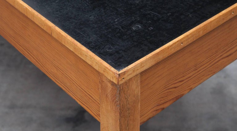1960s Light Wood and Black Linoleum Table by Ferdinand Kramer 'f' For ...