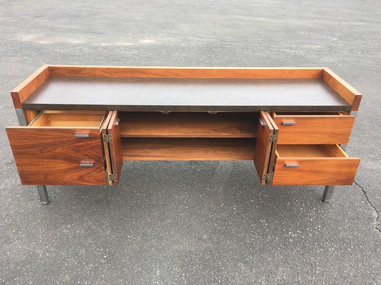 Mid-Century Modern Office Credenza in the style of Knoll at 1stDibs
