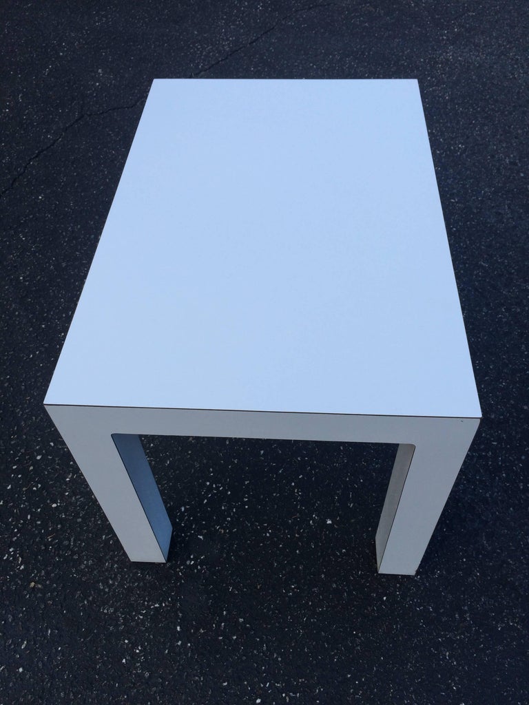 White Mid-Century Parsons Table at 1stDibs