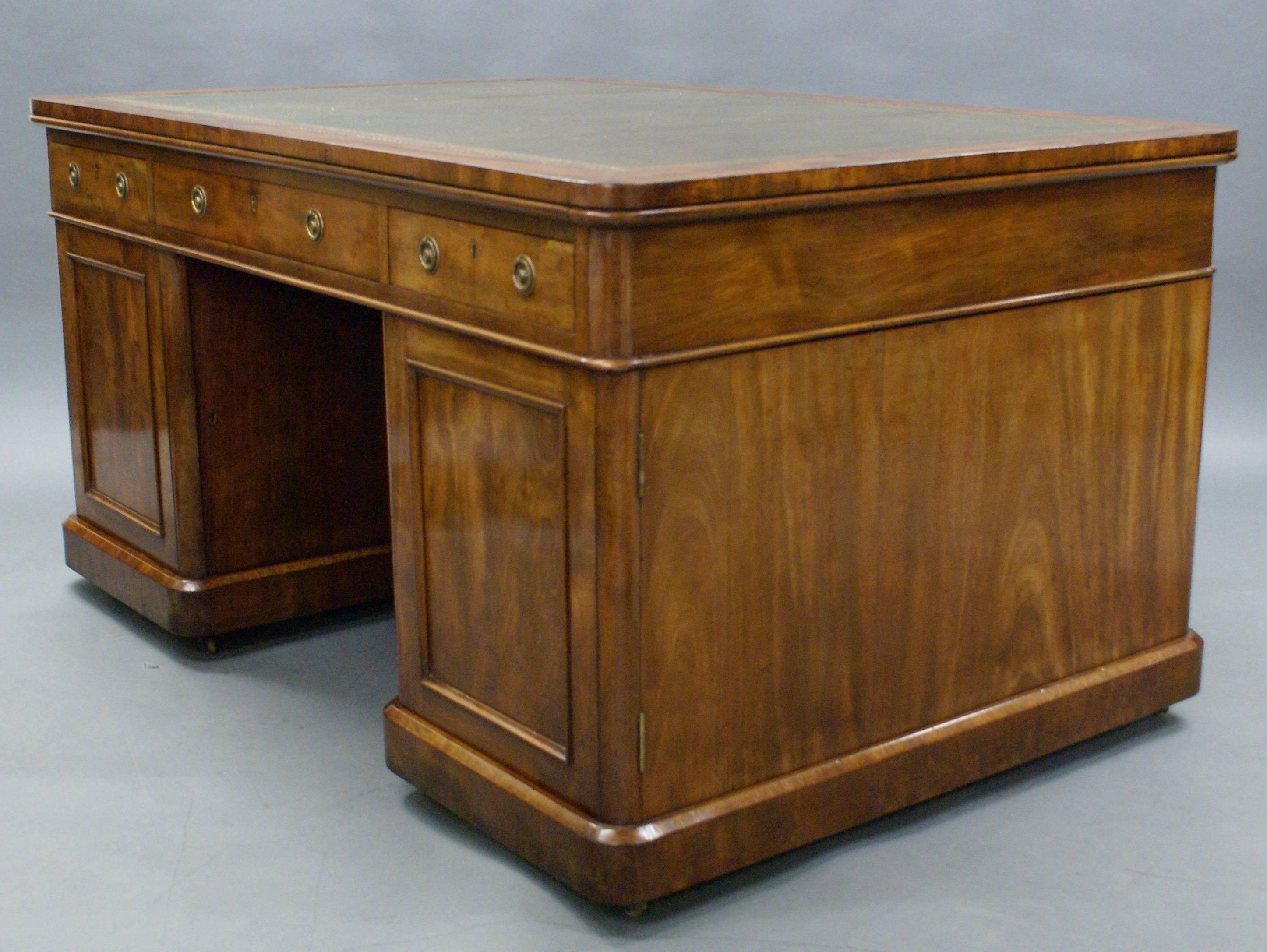 Impressive Early Victorian Partners Desk For Sale at 1stDibs