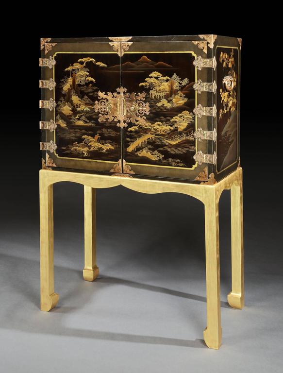 Japanese Edo Period Black and Gilt Lacquer Cabinet on Stand For Sale at ...