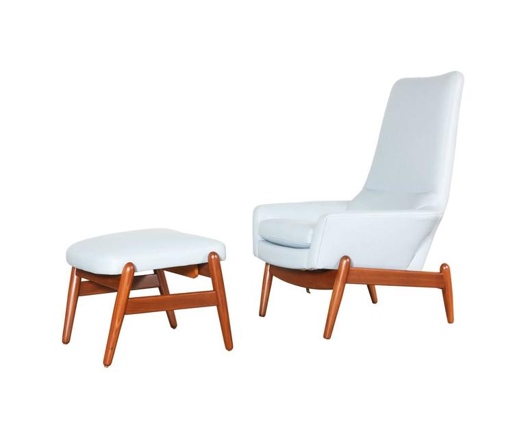 Povl Dinesen PD-30 Leather Lounge Chair with Ottoman For Sale at 1stDibs