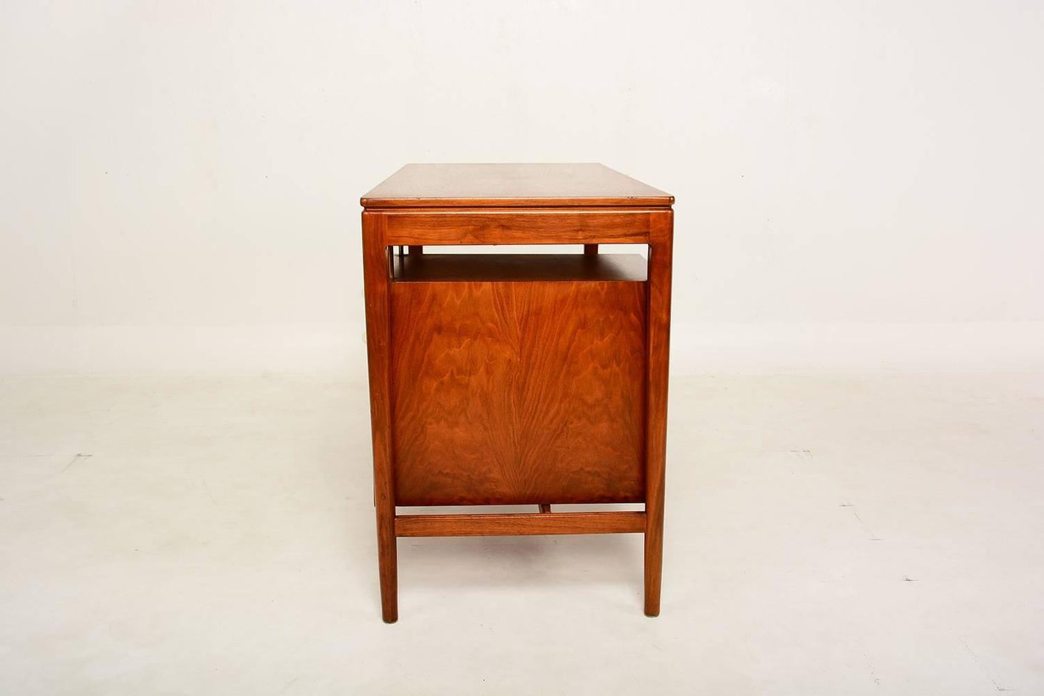 Midcentury Walnut Desk by Drexel For Sale at 1stdibs