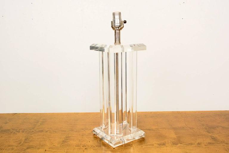 Mid Century Modern Lucite Table Lamp For Sale at 1stDibs