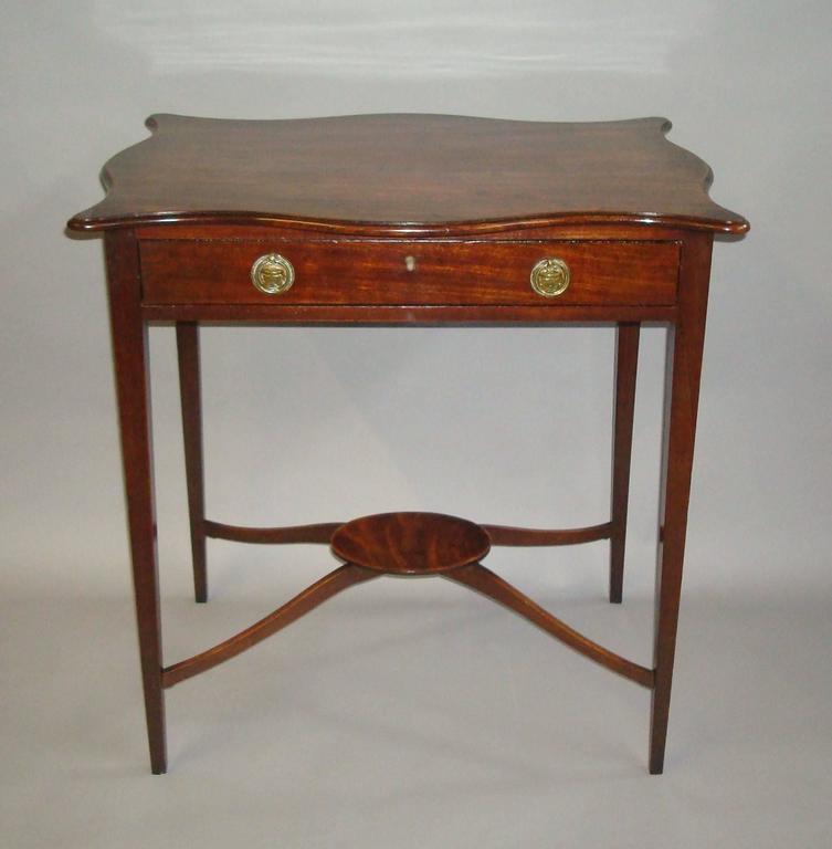 George III Mahogany Butterfly-Top Side Table in the Hepplewhite Manner ...