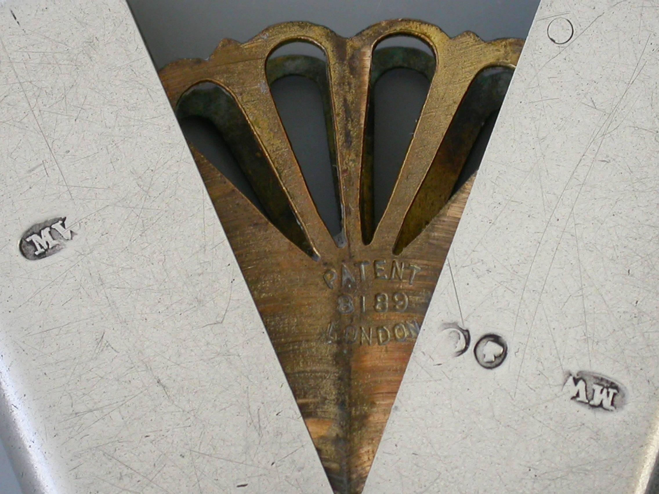 Rare Victorian Silver Patent Bi-Valve Vesta Case, by Moritz Wolfsky ...