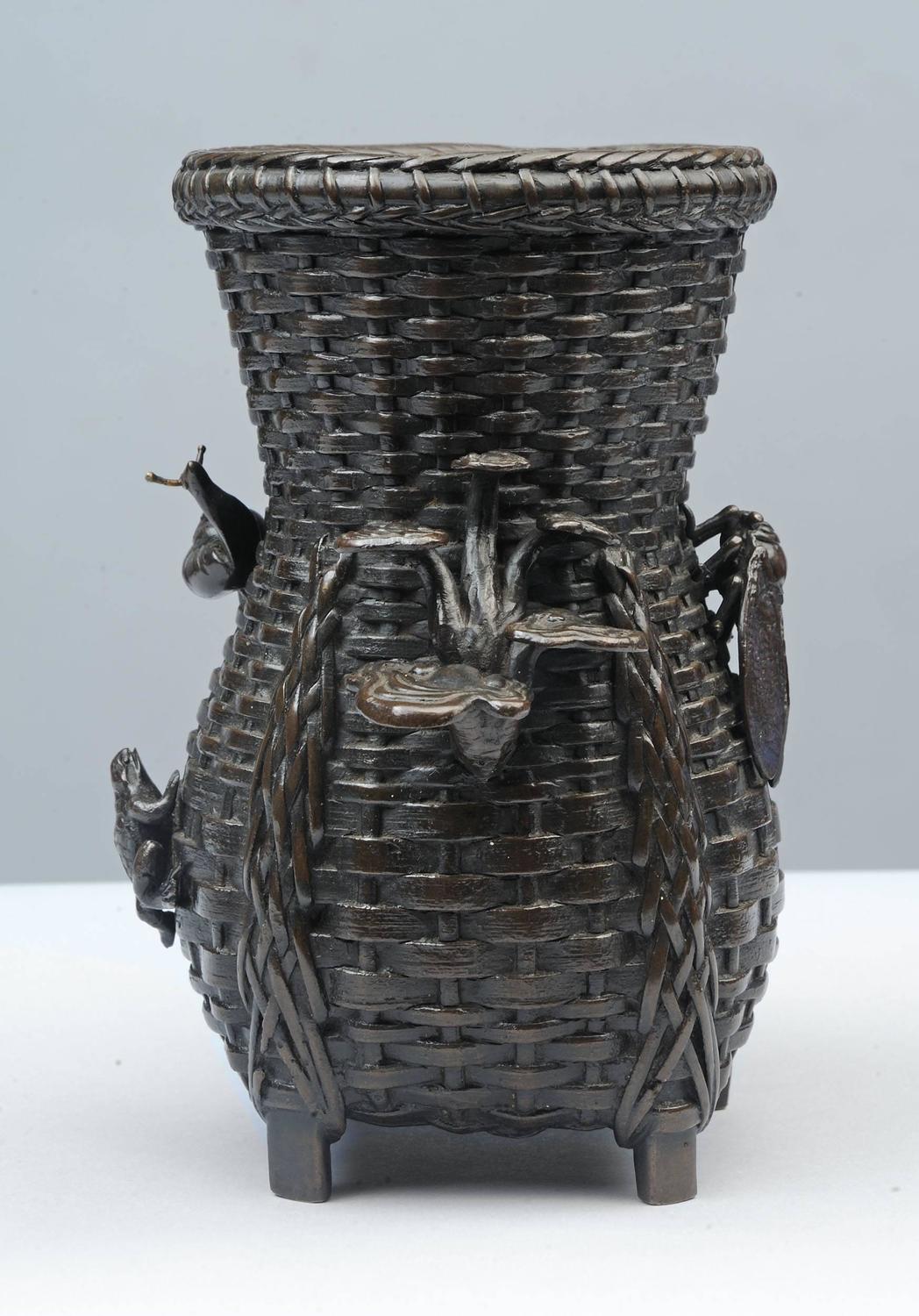 Pair of Japanese Bronze Basket Weave Vases, 19th Century For Sale at ...