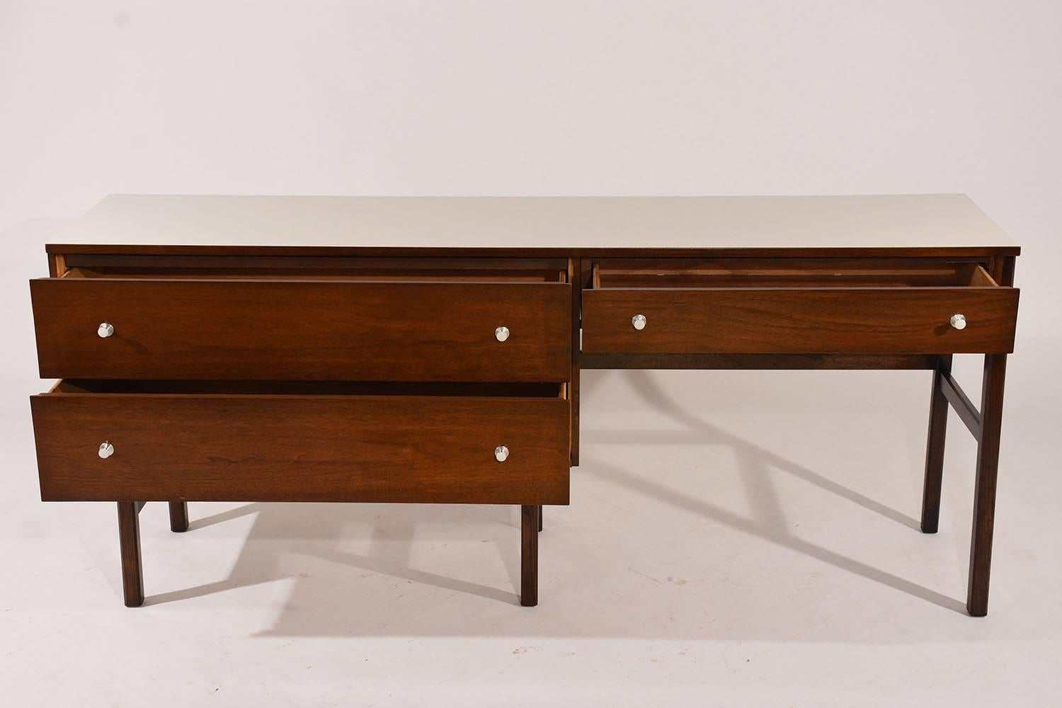 Mid-Century Modern Style Desk at 1stDibs