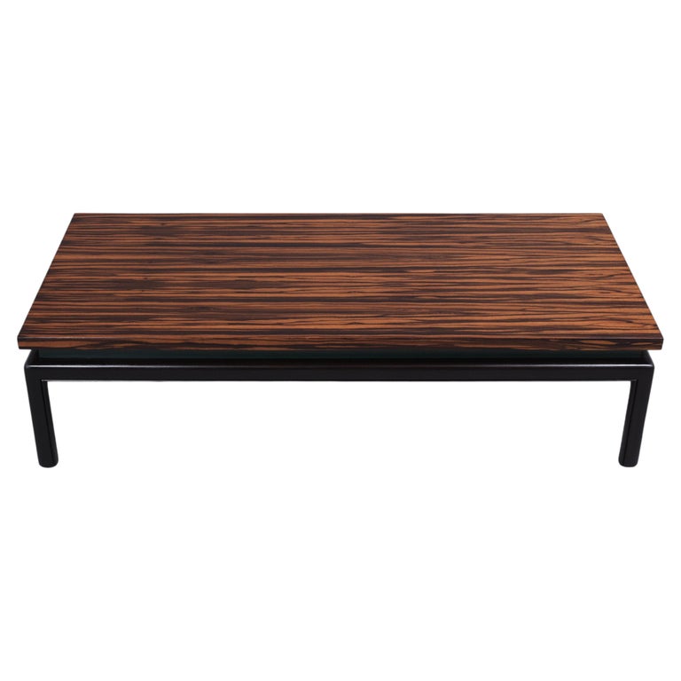 Mid-Century Modern Rosewood Coffee Table For Sale at 1stDibs