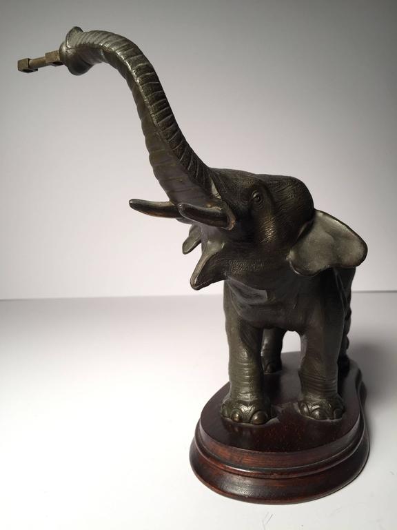 Junghans Bronze Patina Elephant Swing Mantel Clock For Sale at 1stDibs