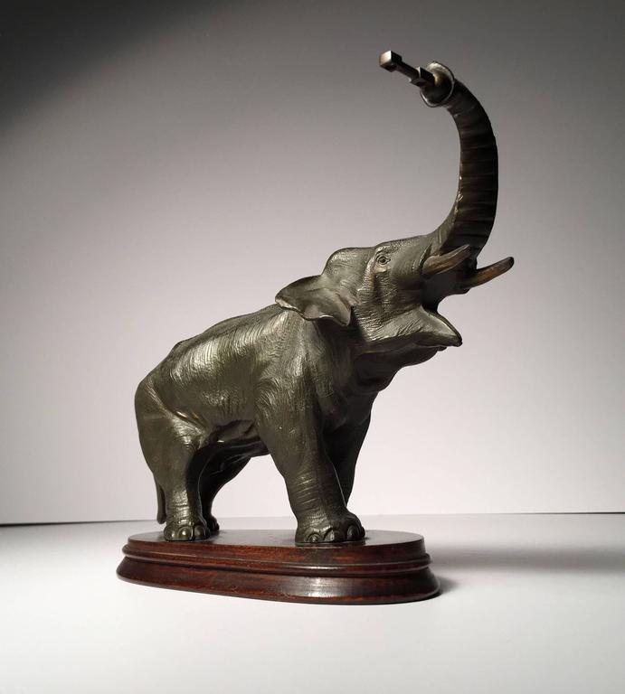 Junghans Bronze Patina Elephant Swing Mantel Clock For Sale at 1stDibs
