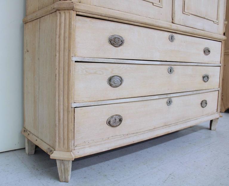 Dutch Neoclassical Linen Press Cabinet in Bleached Oak, 19th Century ...