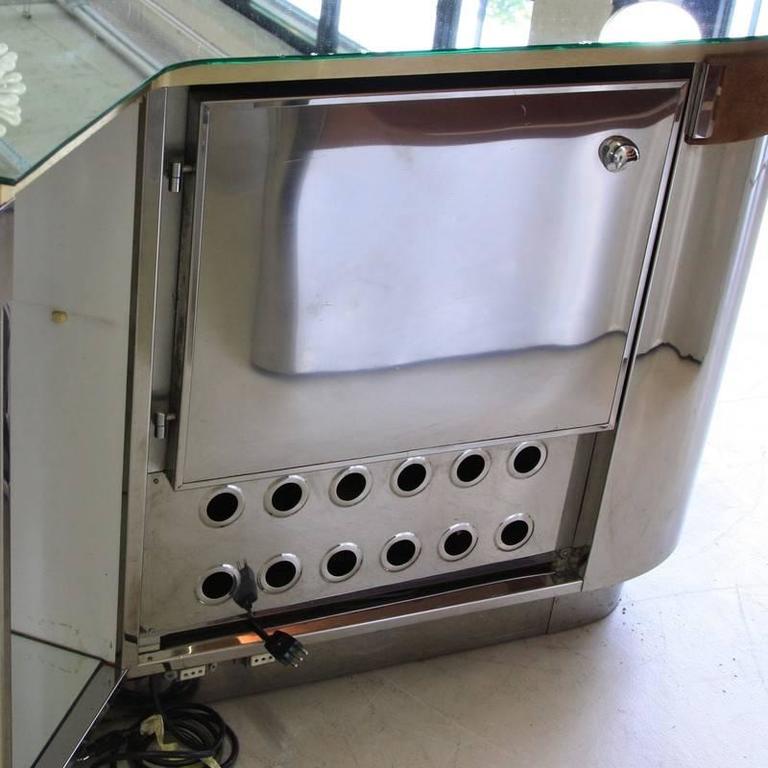 Two-Piece Bar in the Style of Mr. Rizzo, Italy 1960-1970 at 1stDibs