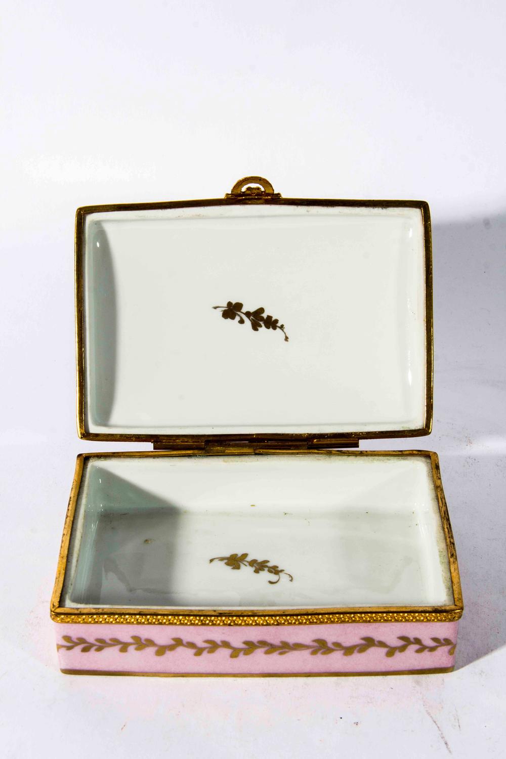 Vintage Porcelain Limoges Box at 1stdibs