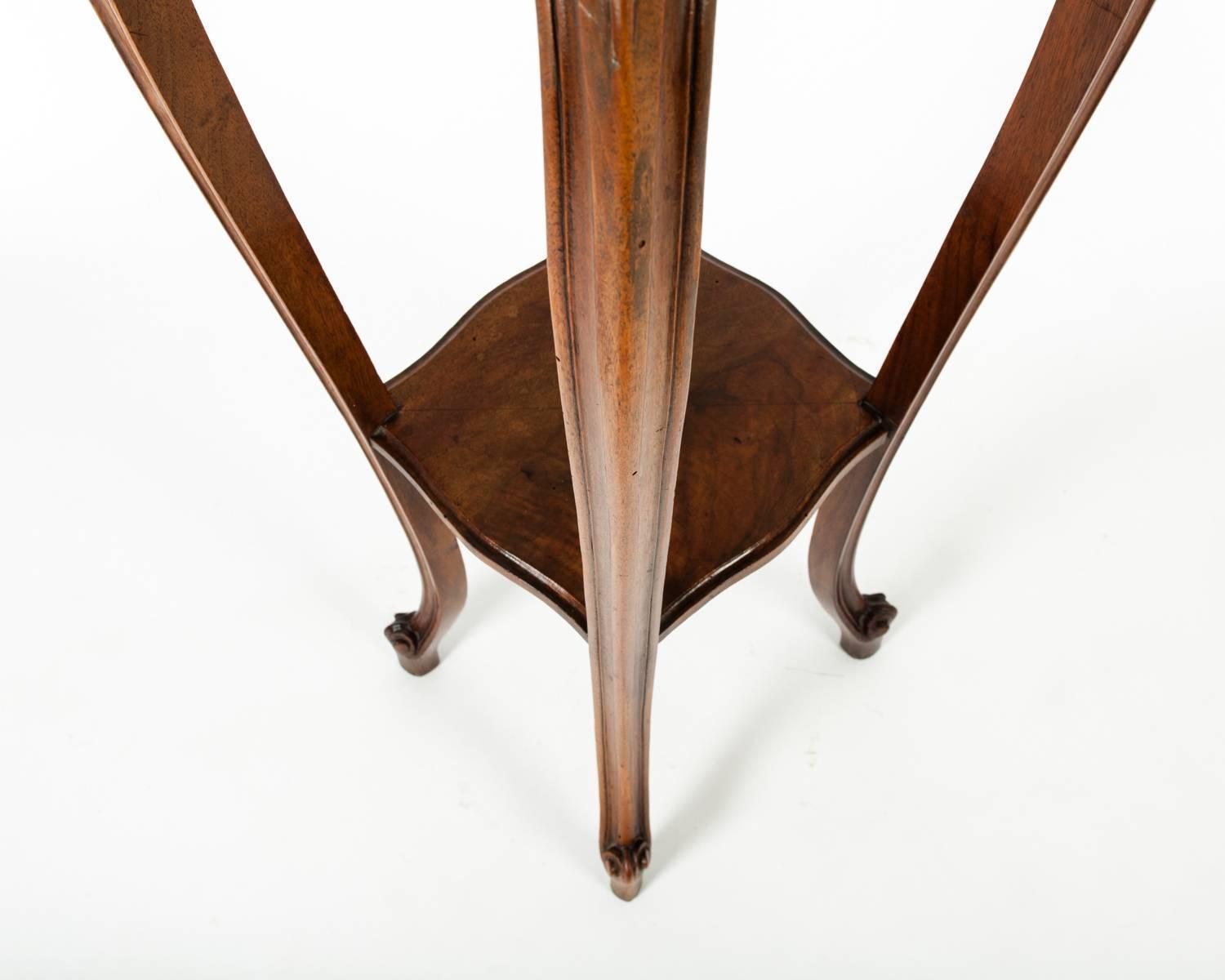 Antique Classic Hand-Carved Fern Stand / Pedestal For Sale at 1stdibs