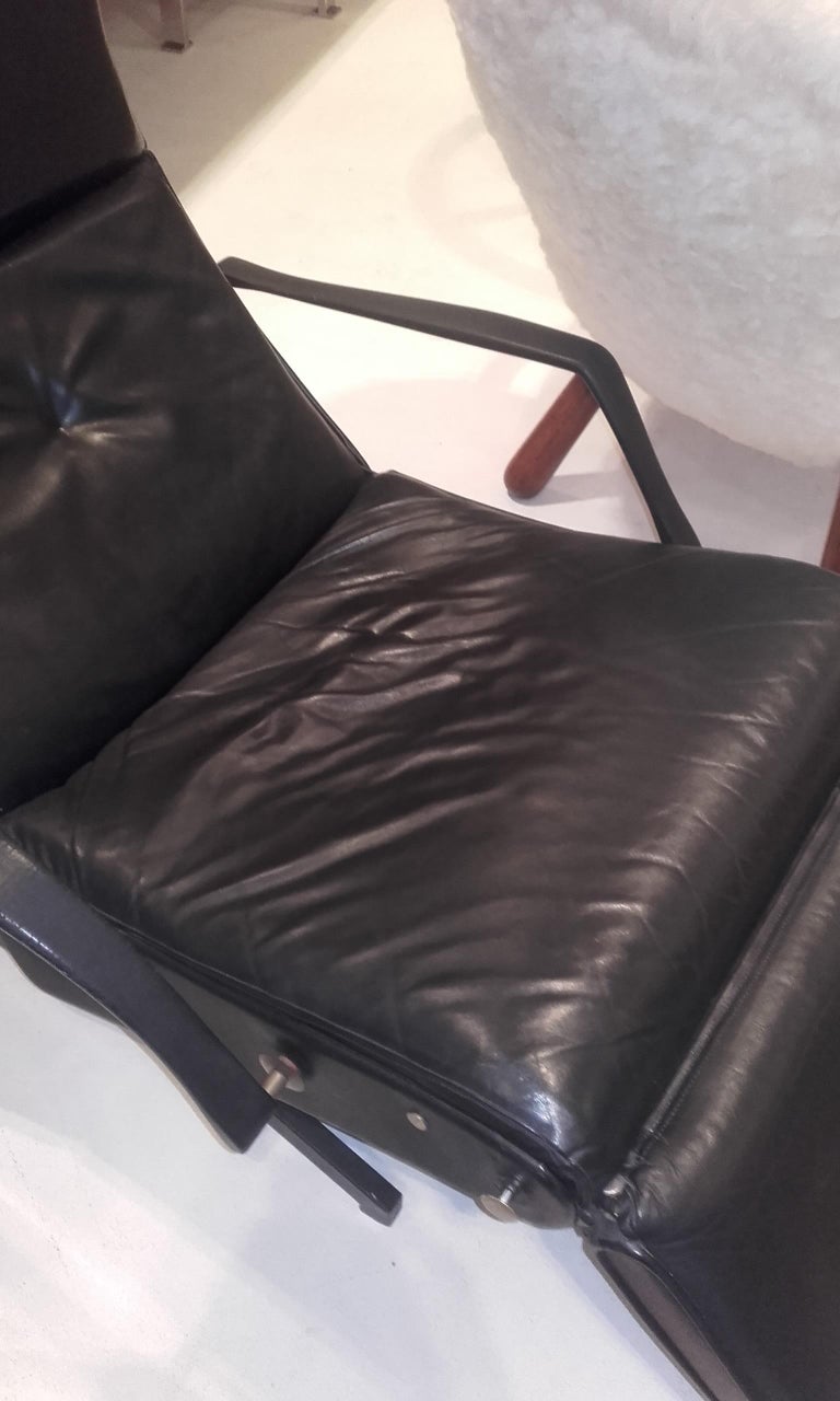 Lounge Chair Model 'P40' by Osvaldo Borsani For Sale at 1stDibs