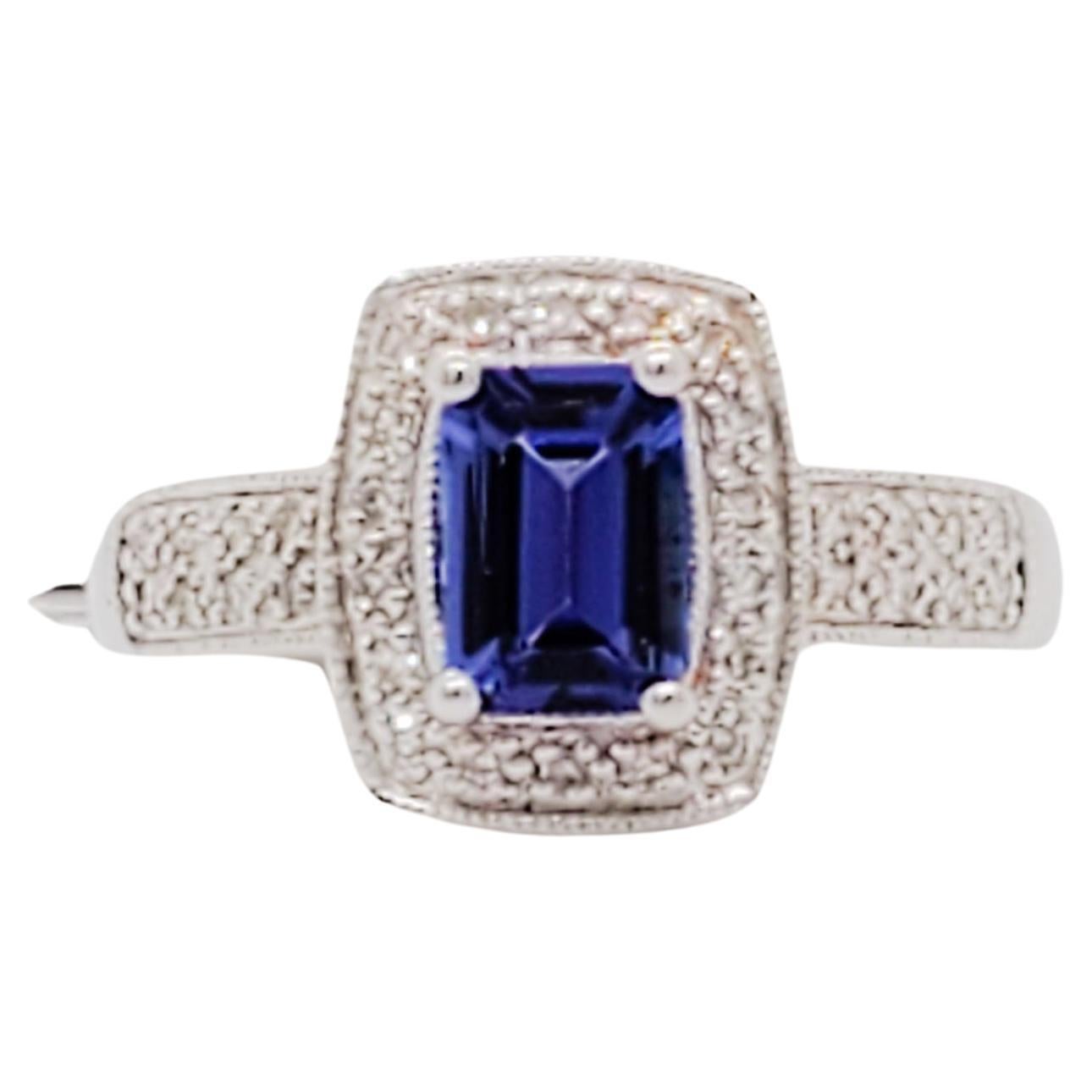 Tanzanite and Diamond Ring in 14k White Gold For Sale at 1stDibs