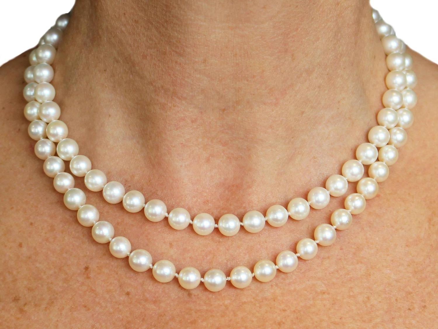 Single Strand Pearl Necklace with 14k Yellow Gold Clasp - Vintage ...