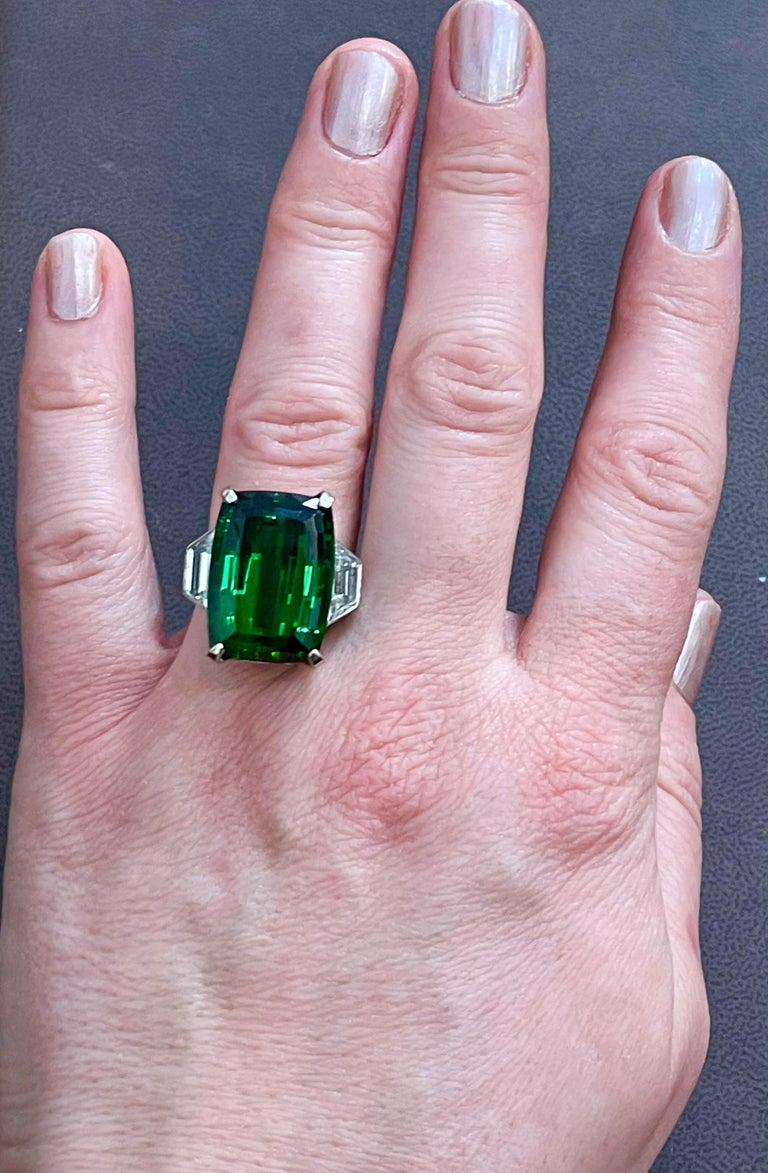 29 Carat Green Tourmaline and Solitaire Diamond Cocktail Ring Platinum ...