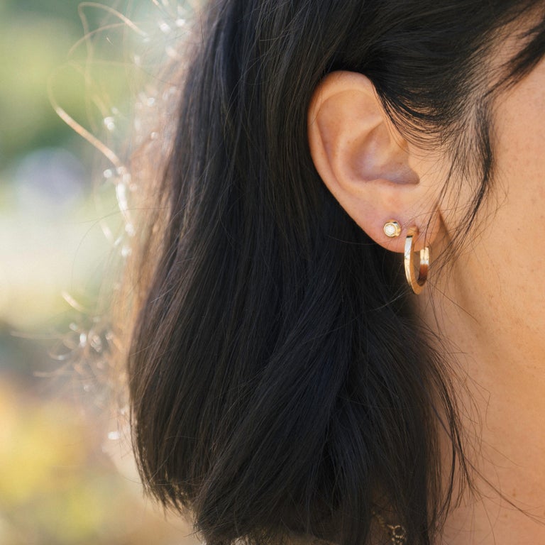 Solid Gold Hoop Earrings Medium Flow Square to Triangle For Sale at ...