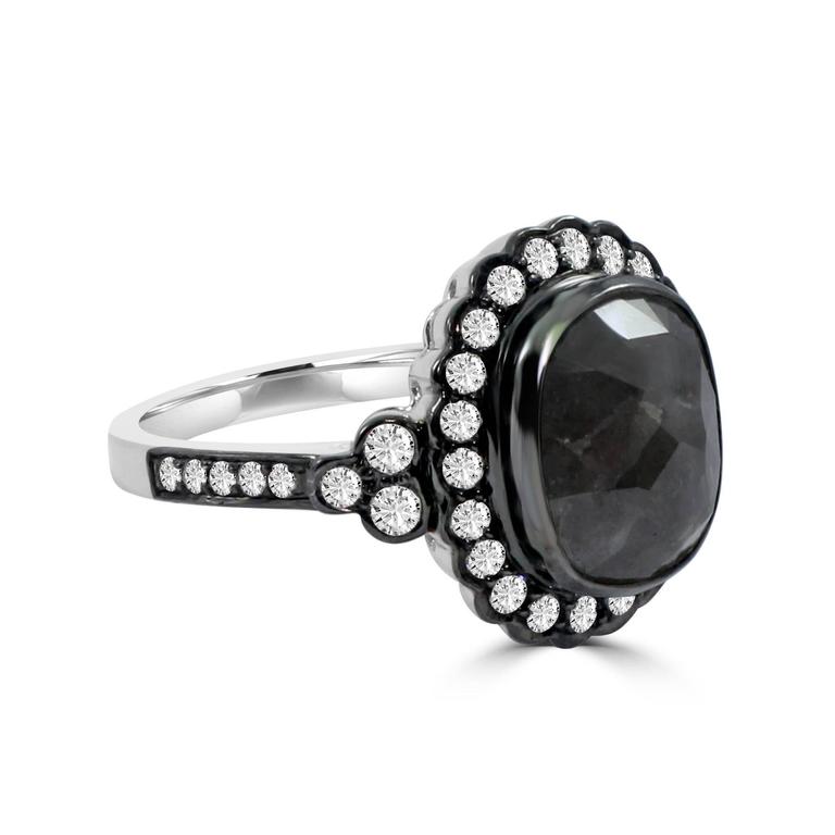 Icy Diamond Gold Ring For Sale at 1stDibs