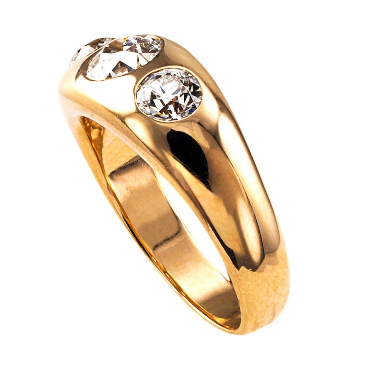 Three-Stone Diamond Gold Gypsy Ring For Sale at 1stdibs