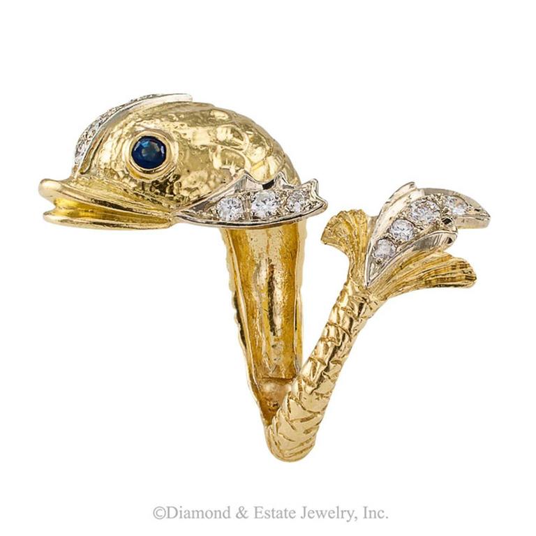 Wrap around the finger Diamond and Sapphire Fish Ring For Sale at 1stDibs
