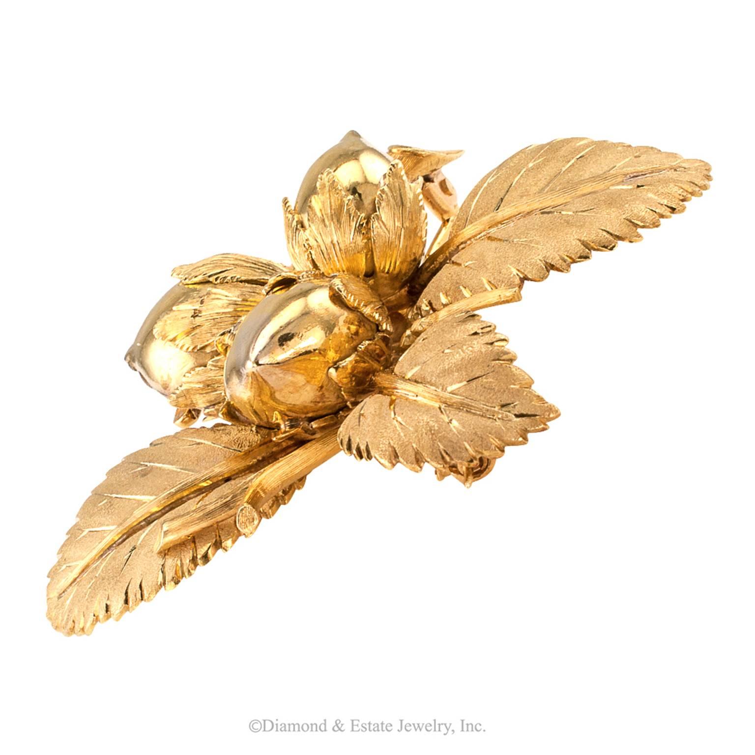 1960s Hazelnut Cluster Gold Brooch at 1stDibs
