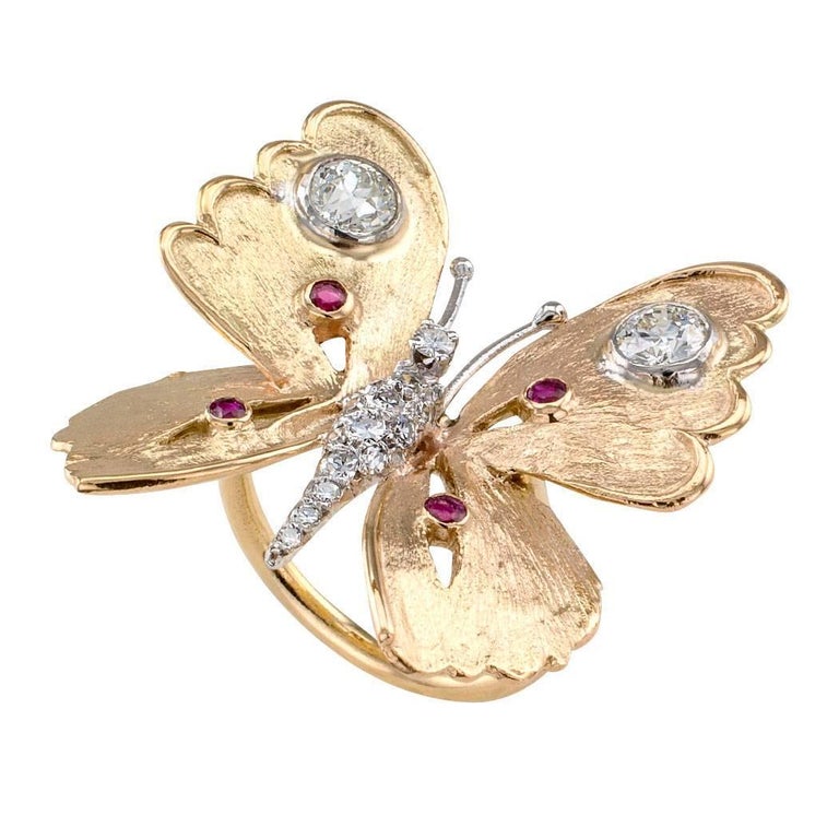 1970s Butterfly Diamond Ruby Gold Ring For Sale at 1stDibs