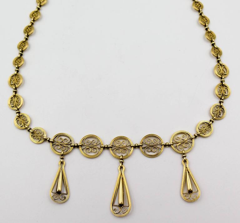 Elegant Antique Gold Necklace For Sale at 1stDibs | elegant gold necklace