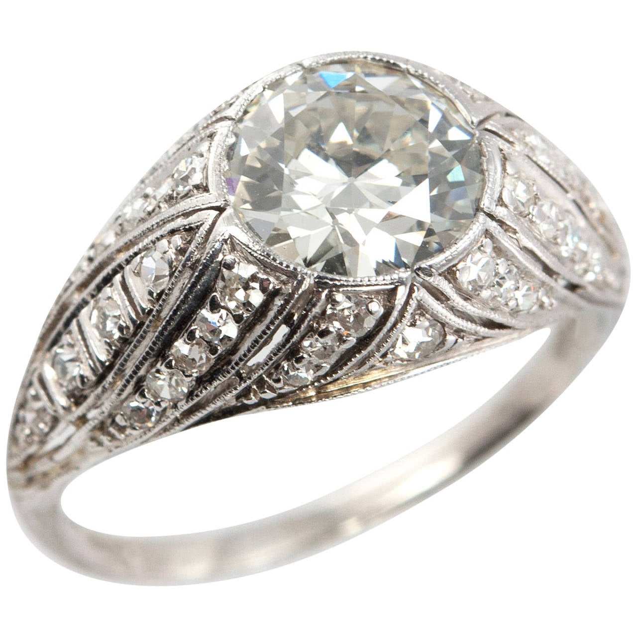 Art Deco 1.29 Carat Diamond Platinum Engagement Ring For Sale at 1stDibs