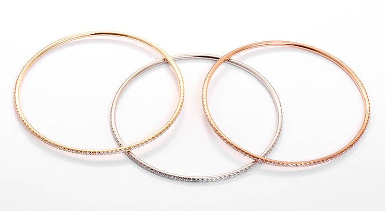 Beautiful Tricolor Diamond Gold Bangle Bracelet Set For Sale at 1stDibs