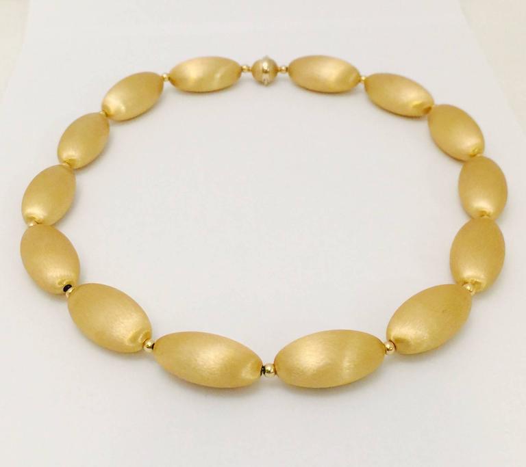 Magnificent Matte Finish Gold Oblong Links Necklace For Sale at 1stDibs