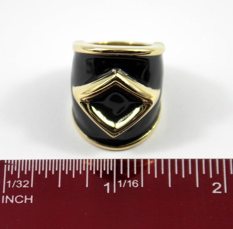 David Webb black enamel gold cigar band ring For Sale at 1stDibs