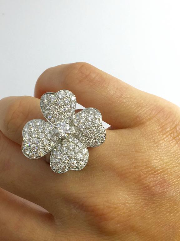 Van Cleef and Arpels Diamond Gold Large Cosmos Ring at 1stDibs