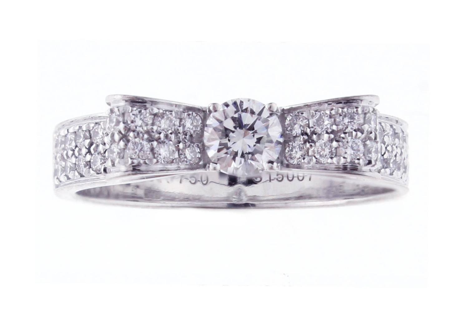 Chanel Ruban Diamond Bow Gold Engagement Ring For Sale at 1stdibs
