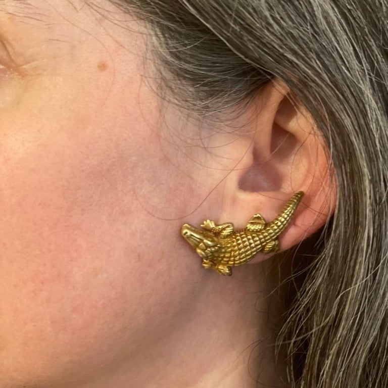 Kieselstein-Cord 18 Karat Yellow Gold Alligator Earrings, 1988 For Sale ...