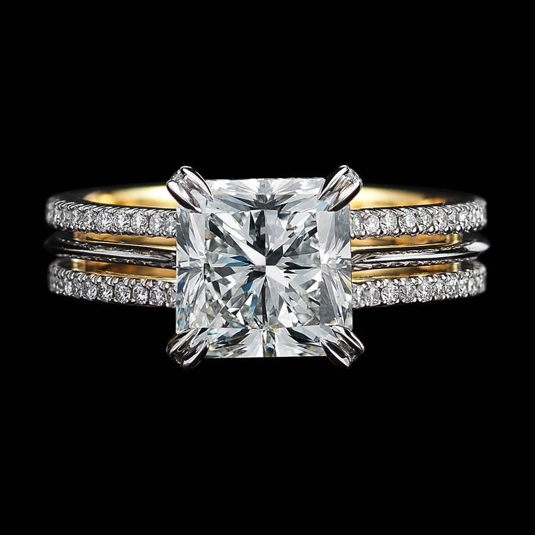 Alexandra Mor Signature Radiant-Cut Diamond Gold Platinum Ring For Sale ...