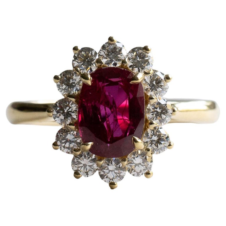 18K 2CT Ruby Diamond Cluster Ring For Sale at 1stDibs