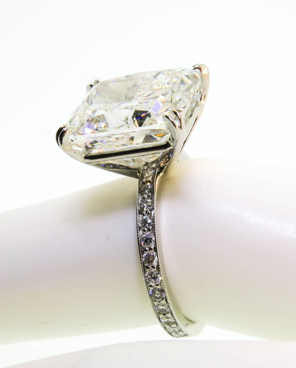 Graff 9.34 Carat Cushion-Cut Diamond Platinum Engagement Ring at 1stdibs