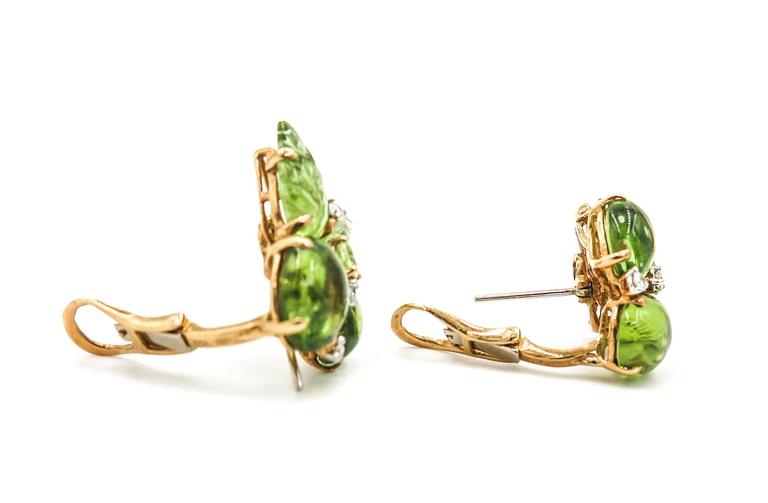 Peridot Carved Gold Earrings at 1stDibs