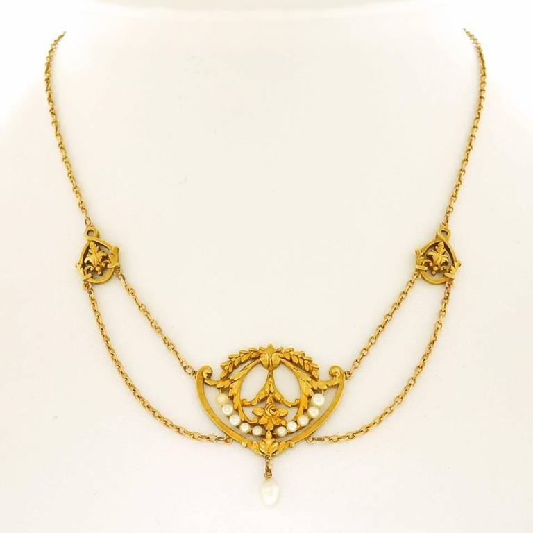 Antique Gold Necklace with Natural Pearls For Sale at 1stDibs