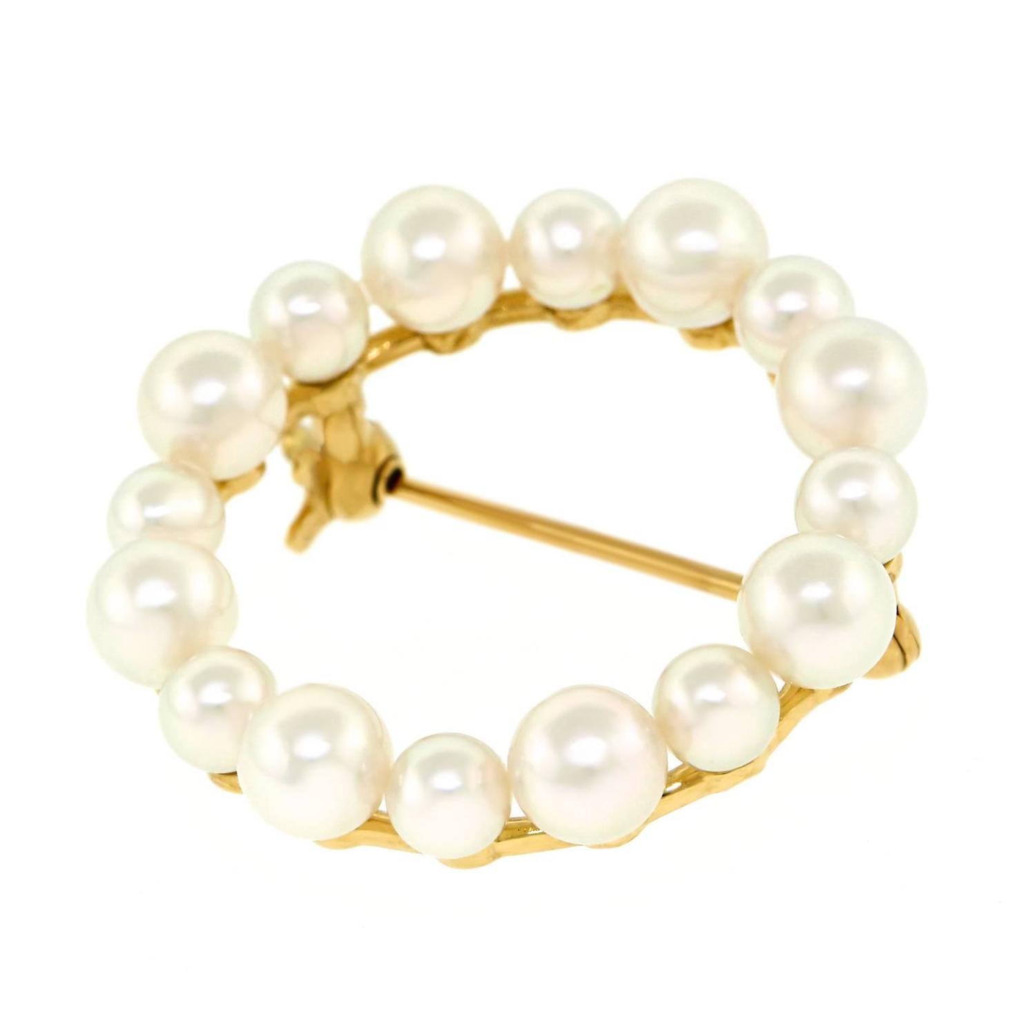Mikimoto Pearl Gold Circle Pin For Sale at 1stdibs