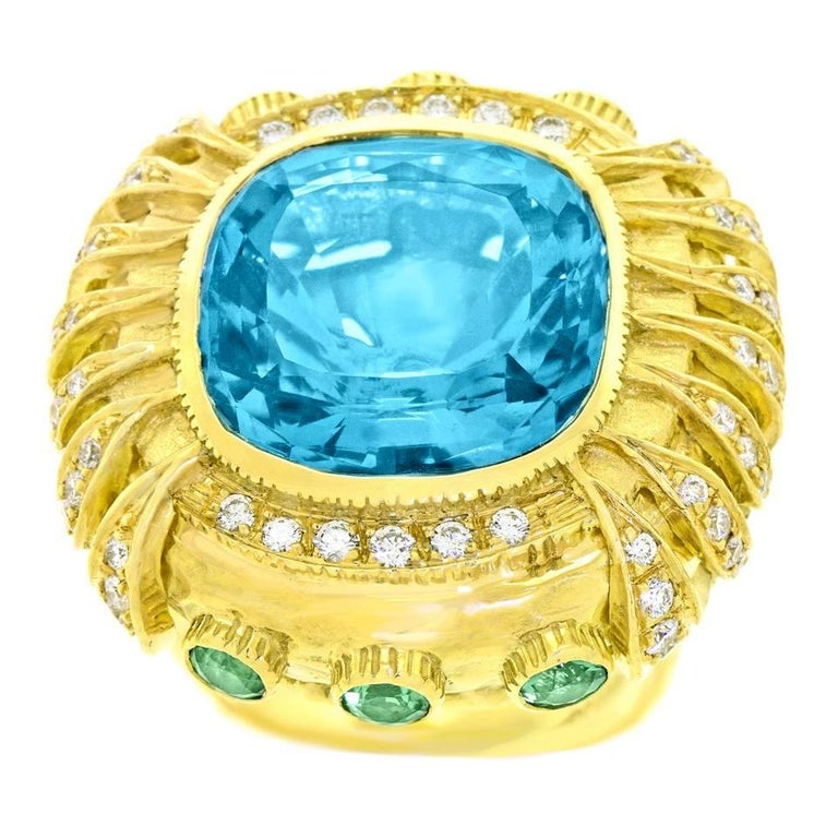 Gorgeous Organo Chic Aquamarine Diamond and Gold Ring For Sale at 1stDibs