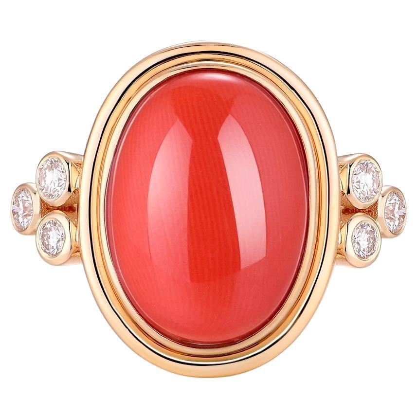 Vintage Salmon Color Coral Ring in 14K Yellow Gold For Sale at 1stDibs