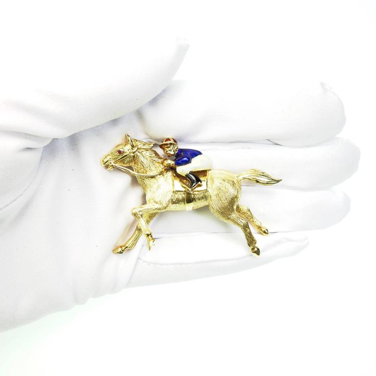 Large Enamel Gold Jockey and Horse Pin at 1stDibs | jockey pin, gold ...