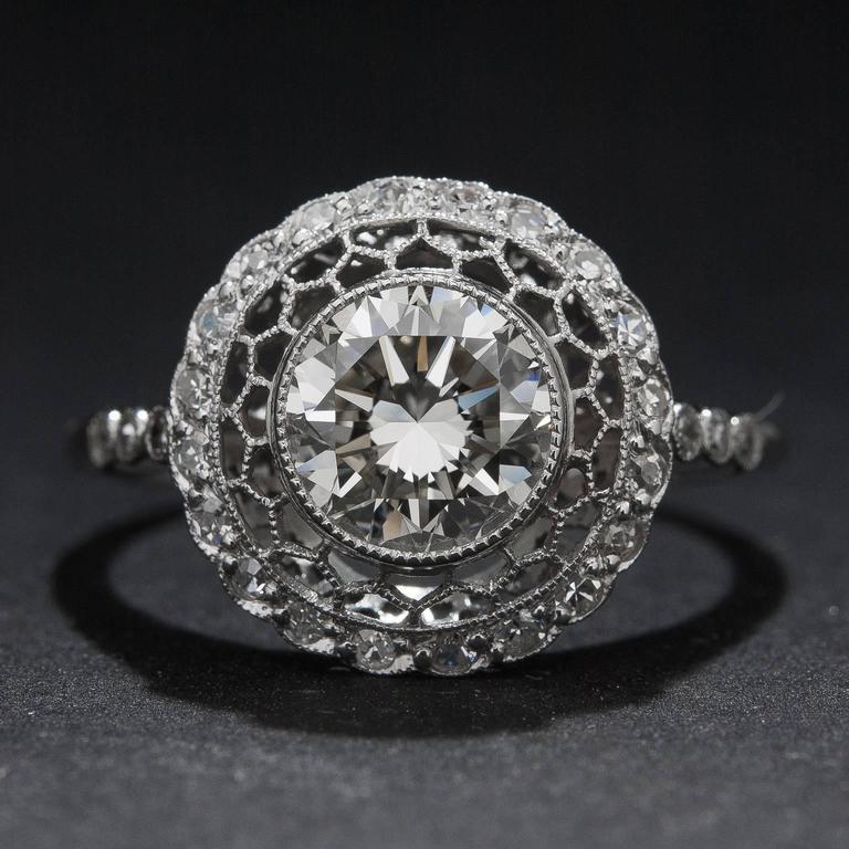 1.26 Carat Diamond Platinum Ring For Sale at 1stDibs