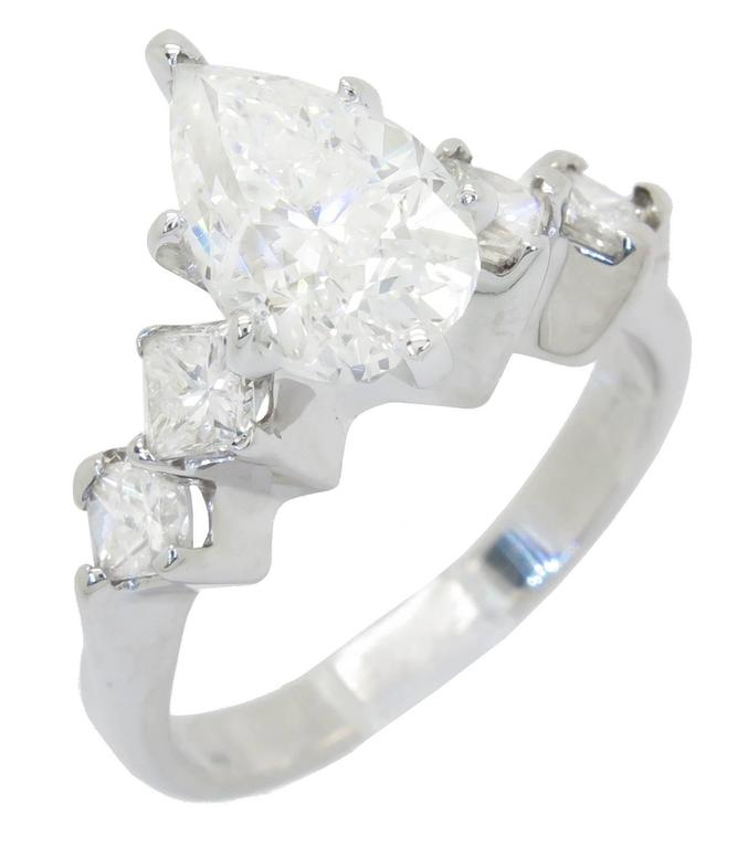Pear and Princess Cut Diamond Gold Engagement Ring For Sale at 1stDibs